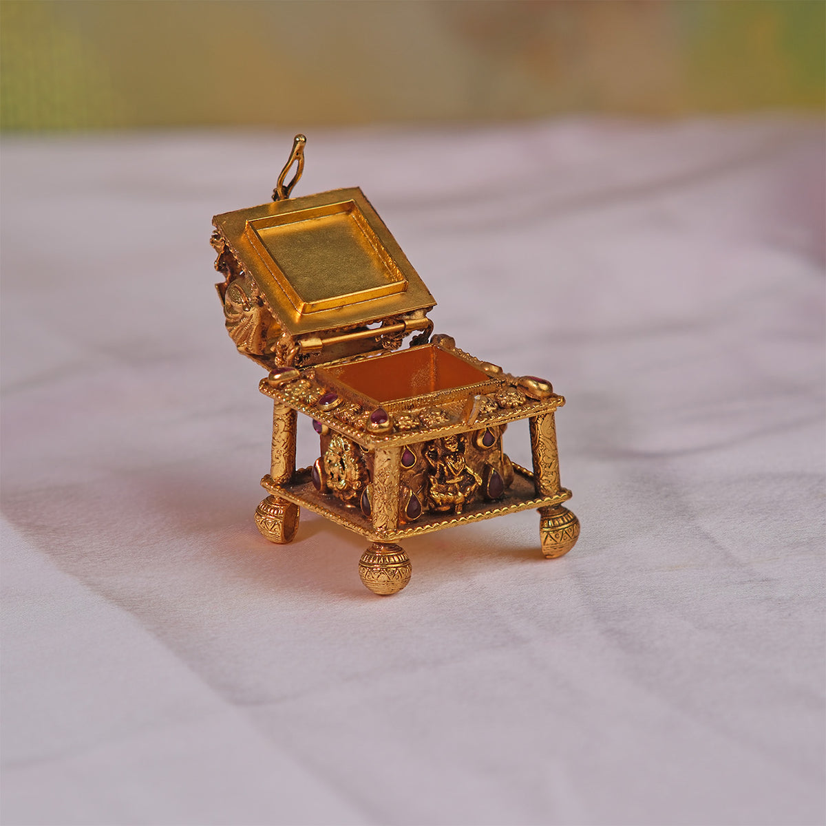 Auspicious Lakshmi Devi Silver Kumkum Box with Kundans – Padmam